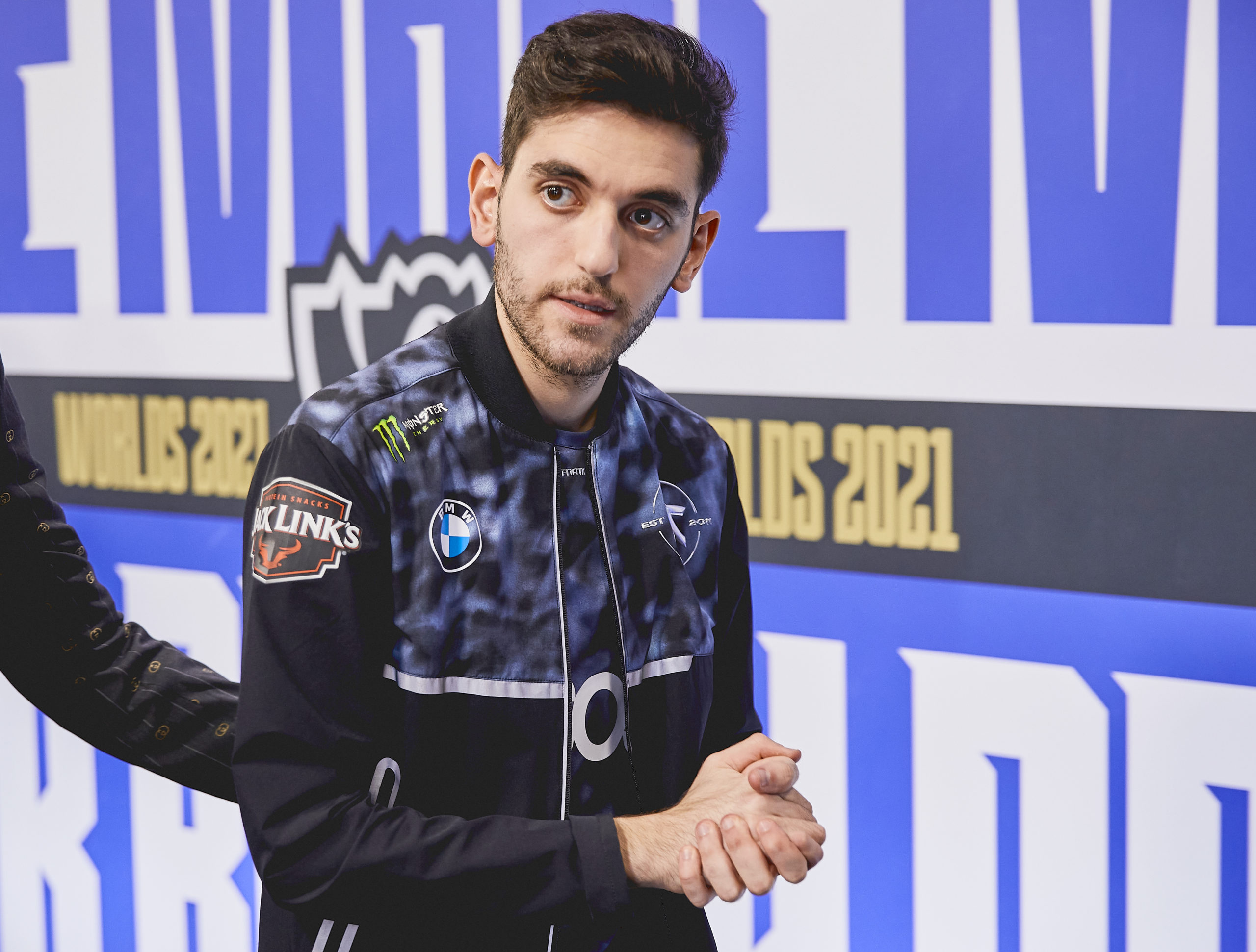 Fnatic League of Legends star mid-laner Nisqy says he may not play next ...