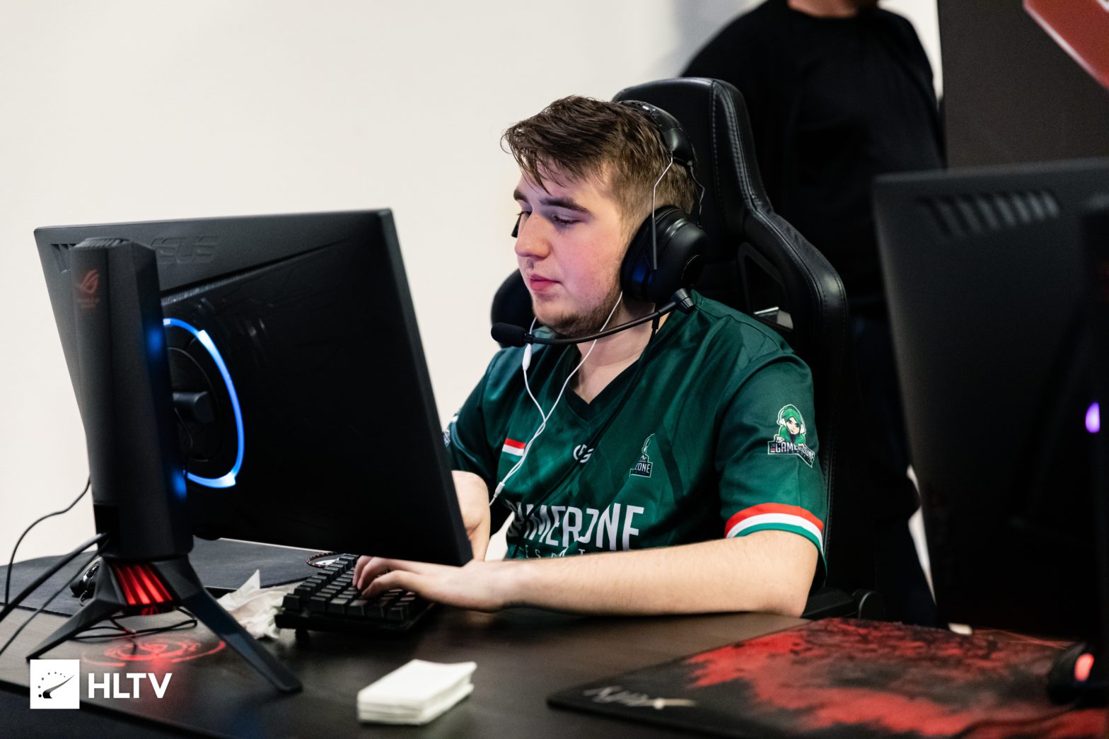 Torzsi: “Everyone used to called me a cheater. My first big LAN, V4 ...