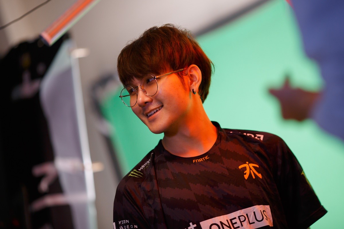 Fnatic soar ahead of T1 and BOOM Esports after a third consecutive win ...