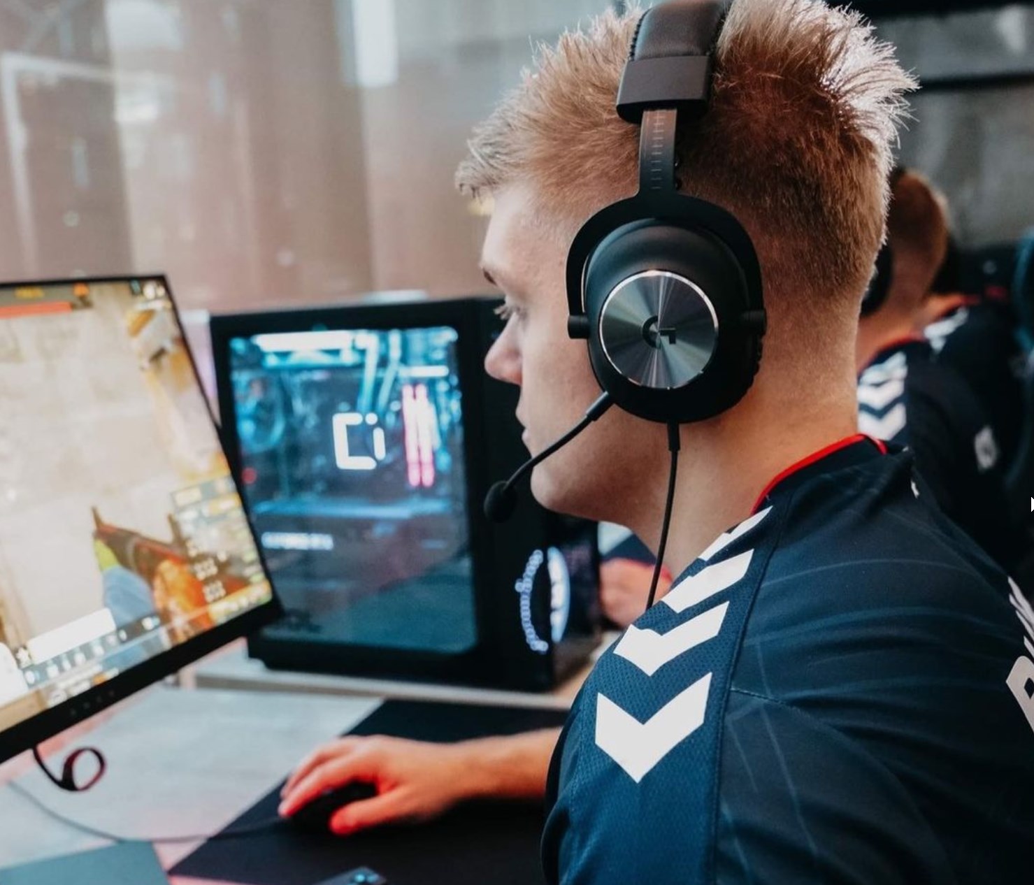 BlameF CS: GO crosshair and viewmodel settings – Esports | Esports.gg