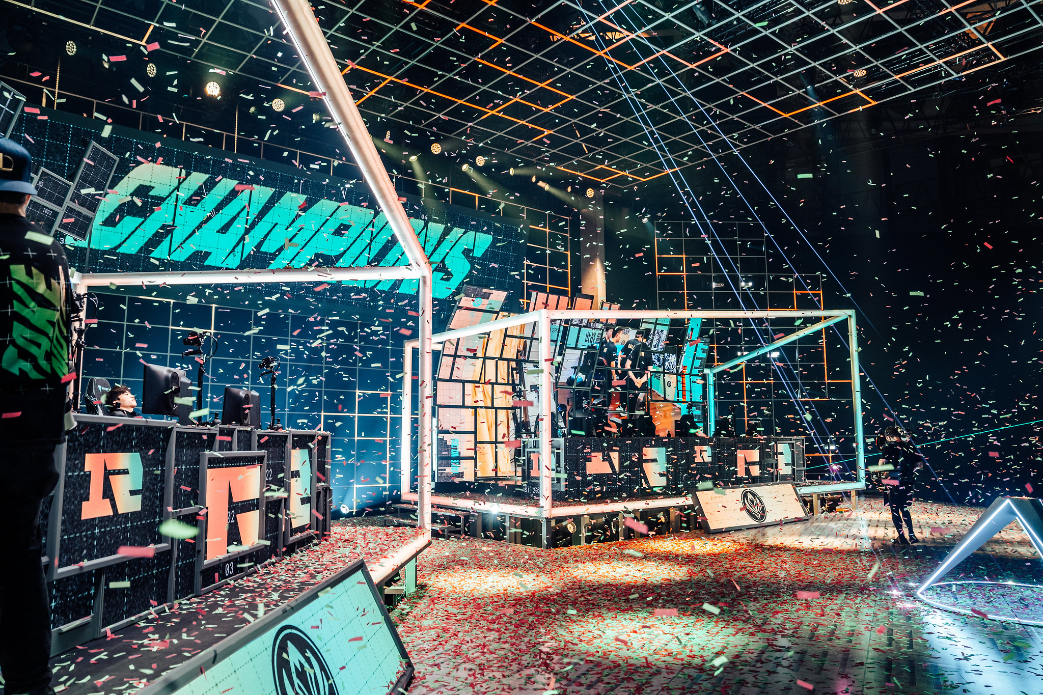 Royal Never Give Up wins historic third MSI trophy after taking down T1 ...