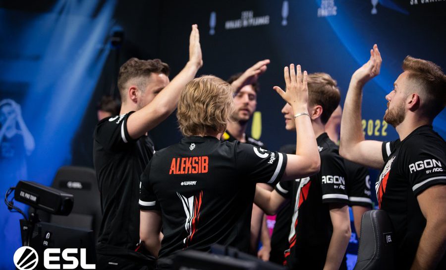 Backs against the wall, G2 step up their performance at IEM Cologne ...
