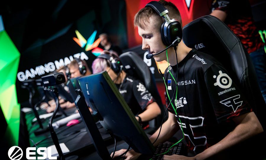 FaZe and Team Liquid survive First Playoffs Matches at EPL 16 – Esports | Esports.gg